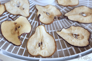How to Dry Pears for Decorations - Salt in my Coffee