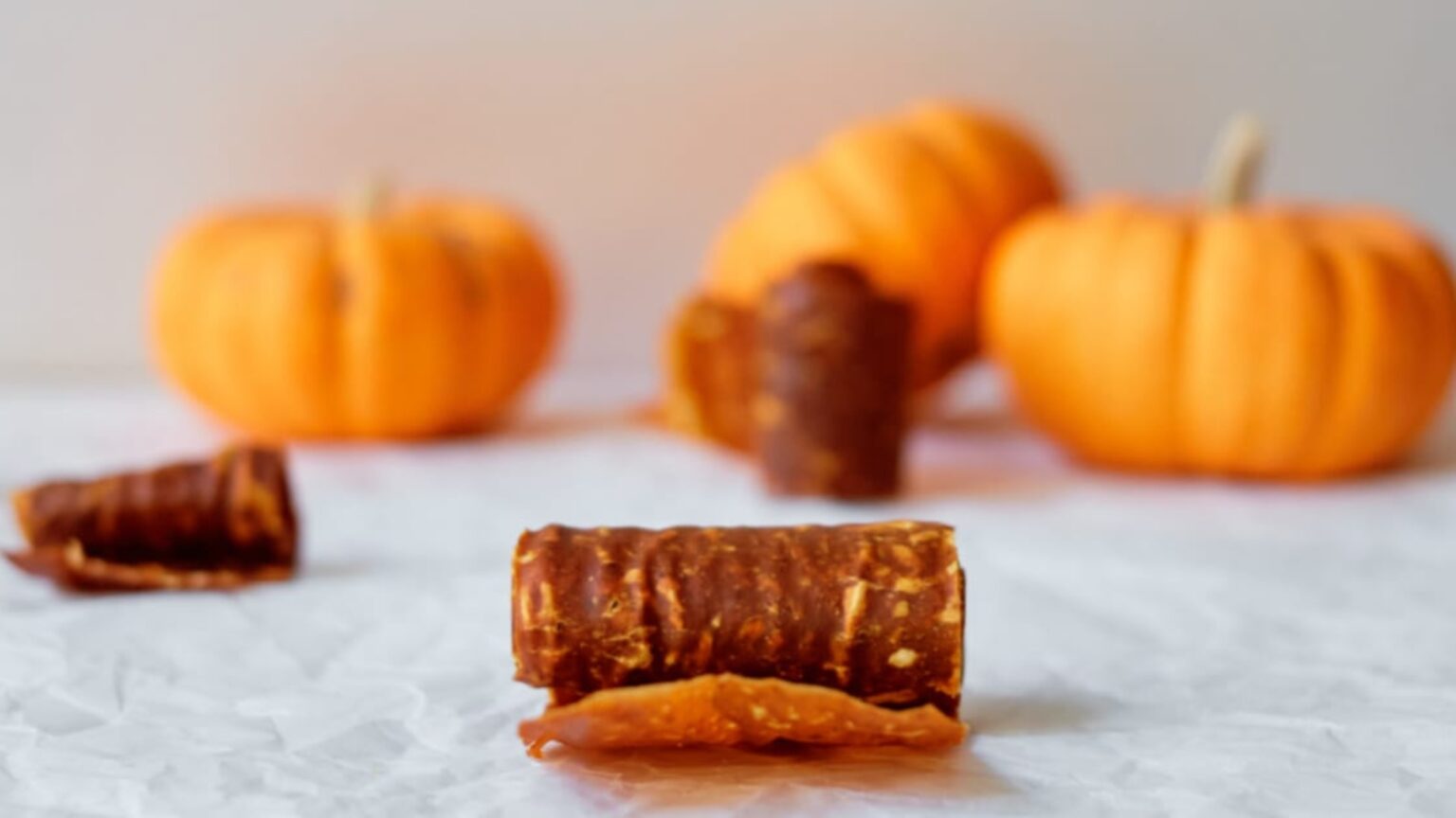 10 Easy Fruit Leather Recipes You Can Make This Weekend - Salt in my Coffee