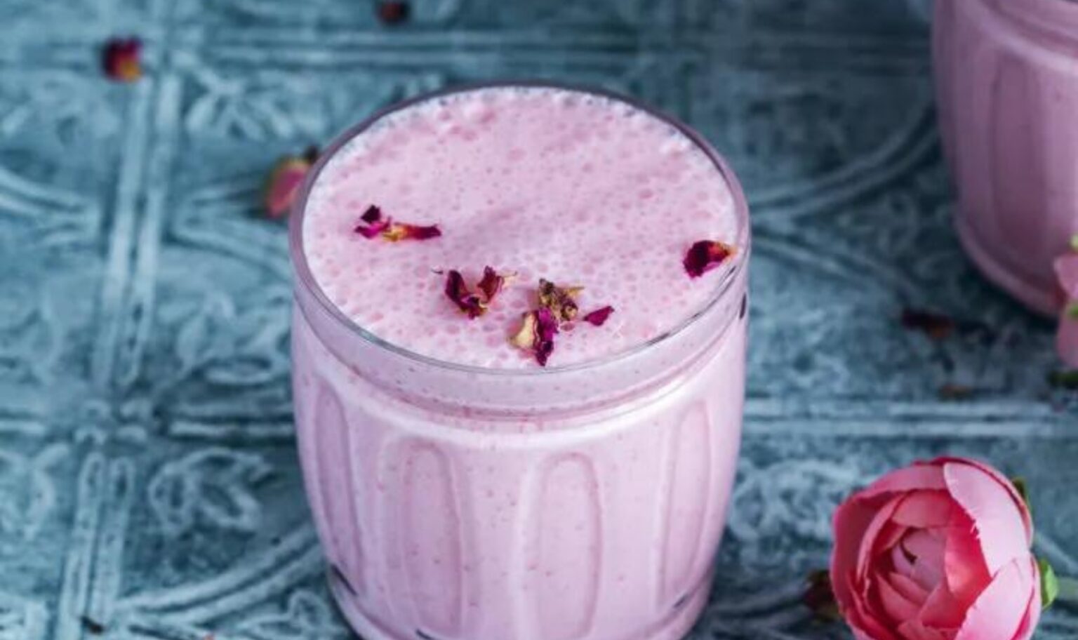 20 Edible Flower Recipes That Are Easy and Fun - Salt in my Coffee